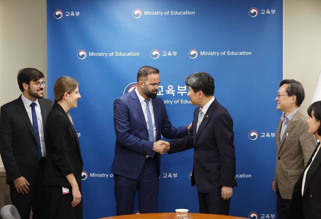 Na Coreia do Sul, secretário da Educação conhece tecnologias ...